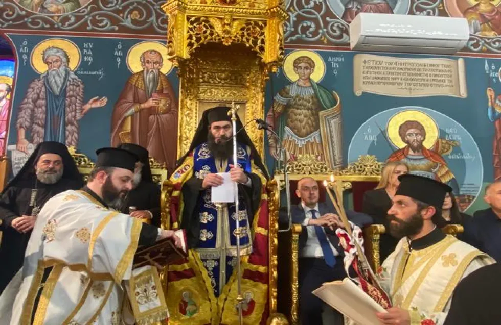 Μα θα πεθάνουμε της πείνας, παπά μου