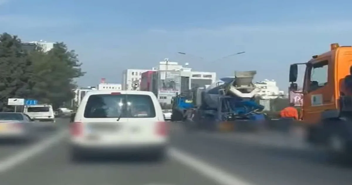 Κανονικά διεξάγεται η κυκλοφορία στον αυτοκινητόδρομο στην είσοδο ...