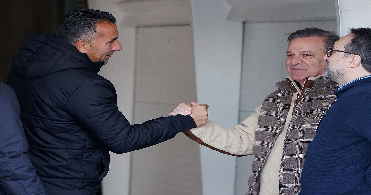 Απάντησε σε Κετσπάγια ο Αυγουστή: «Έφυγα αλλά απολογήθηκα. Δεν τα έριξα ...