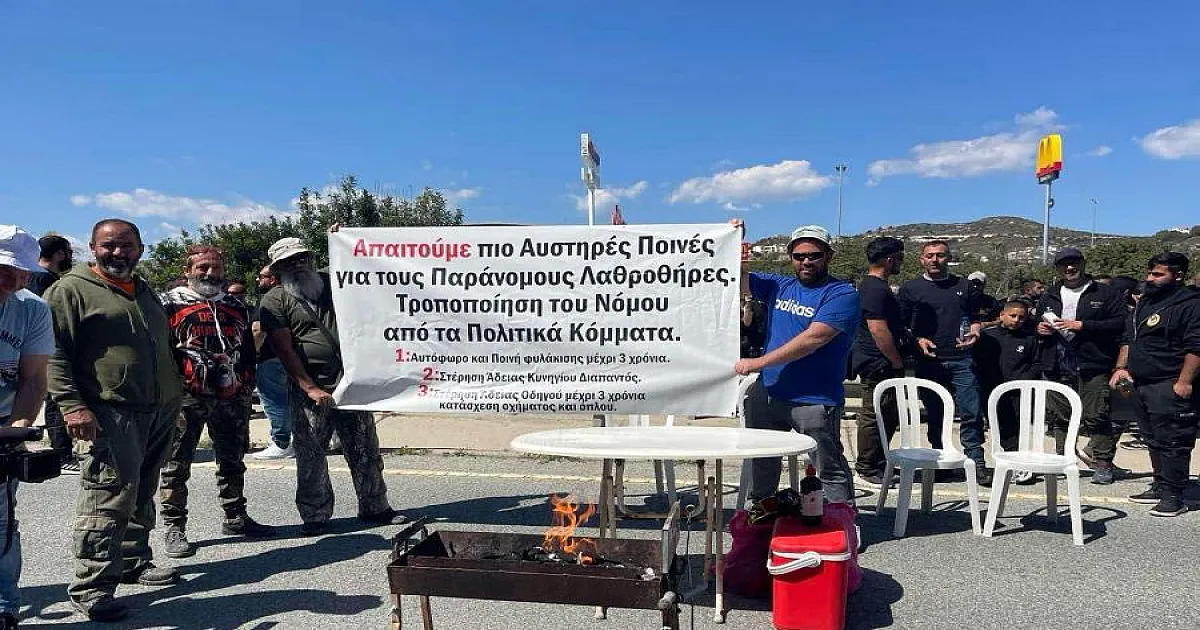 Ικανοποιημένη έφυγε από το Προεδρικό η ομάδα κυνηγών μετά τη συνάντηση ...