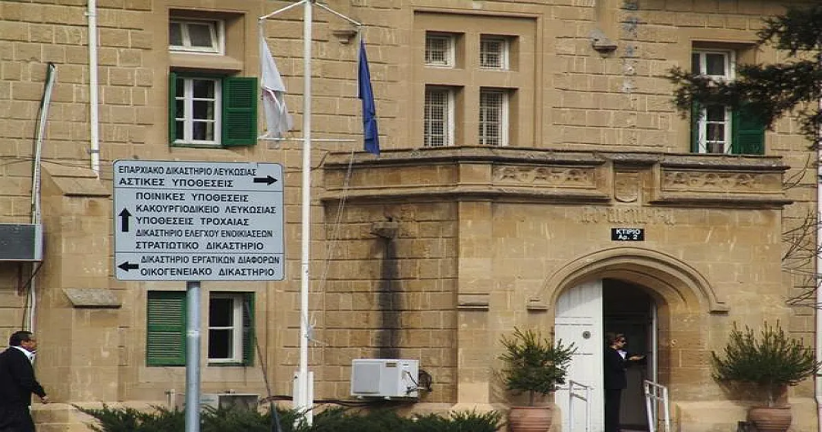 This is Cyprus: Έλαβε €260.000 μέχρι σήμερα από το Δημόσιο χωρίς να ...