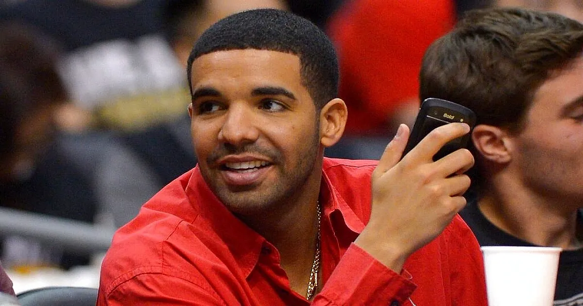 Drake: Κατέρριψε ρεκόρ των Beatles στο Billboard 200 - Πάνω από 3.348 ...