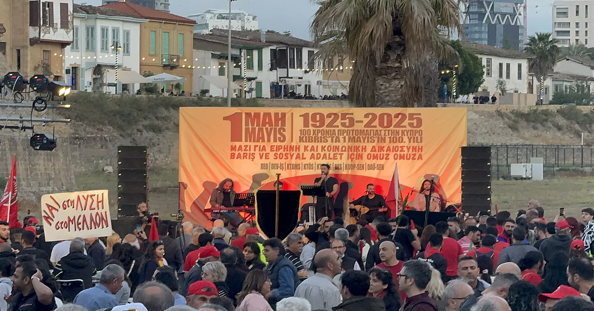 Ε/κ και Τ/κ ενώθηκαν στο Λήδρα Παλάς για την Πρωτομαγιά