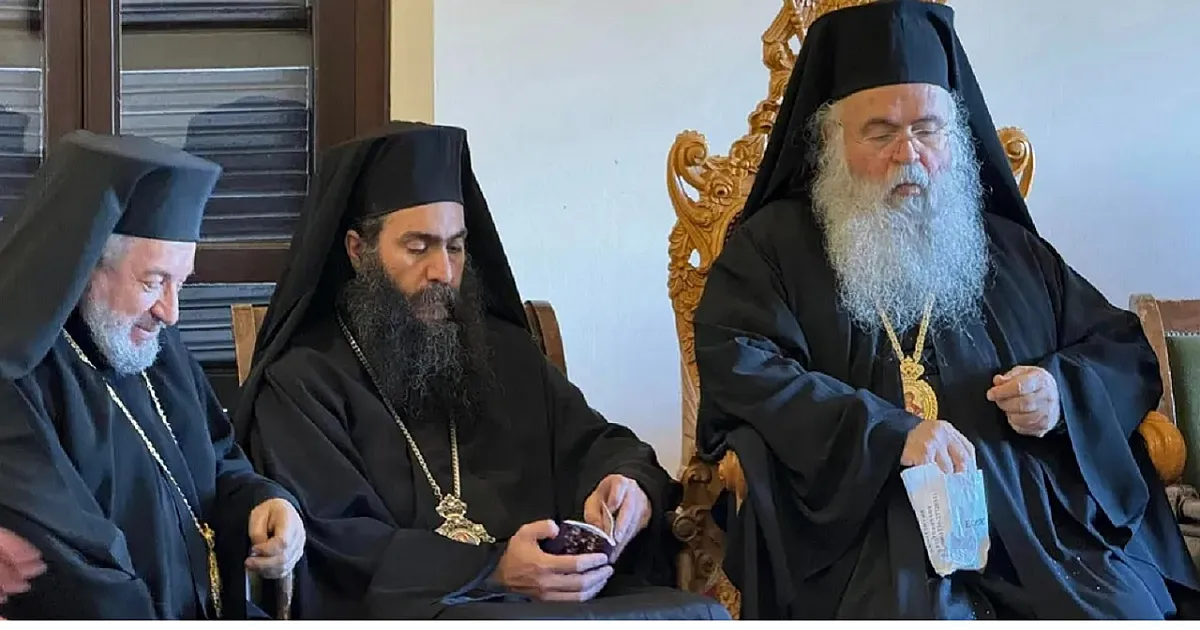Ο Ιερομόναχος Αντίπας (Καρυές, Αγ.Όρος) για Τυχικό, αποτειχισμένους ...