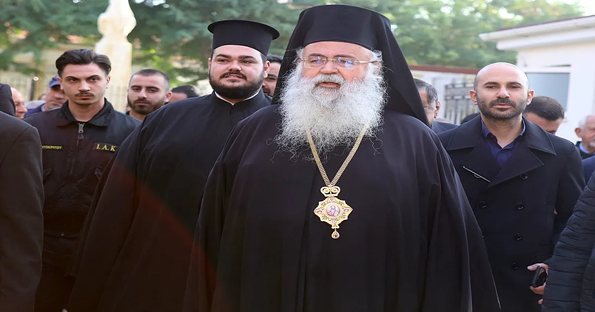 Διχασμός στους εκκλησιαστικούς κόλπους - Επαναλαμβάνεται η ιστορία του ...