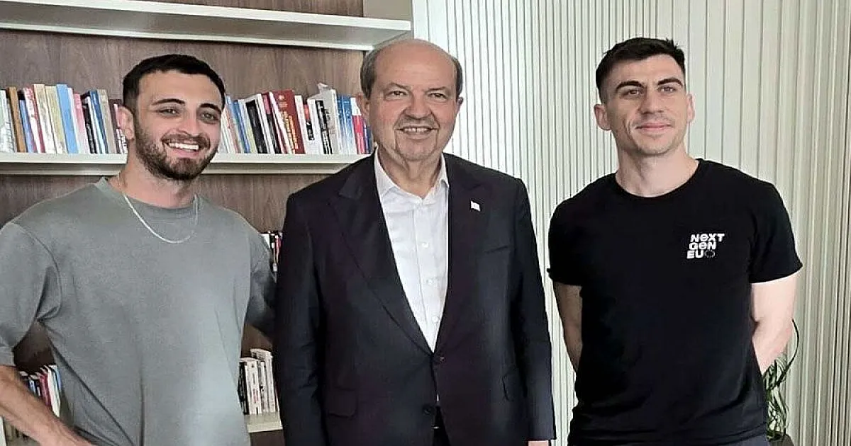«Είναι λυπηρό»: Τι λέει η κυβέρνηση για συνέντευξη Φειδία με Τατάρ