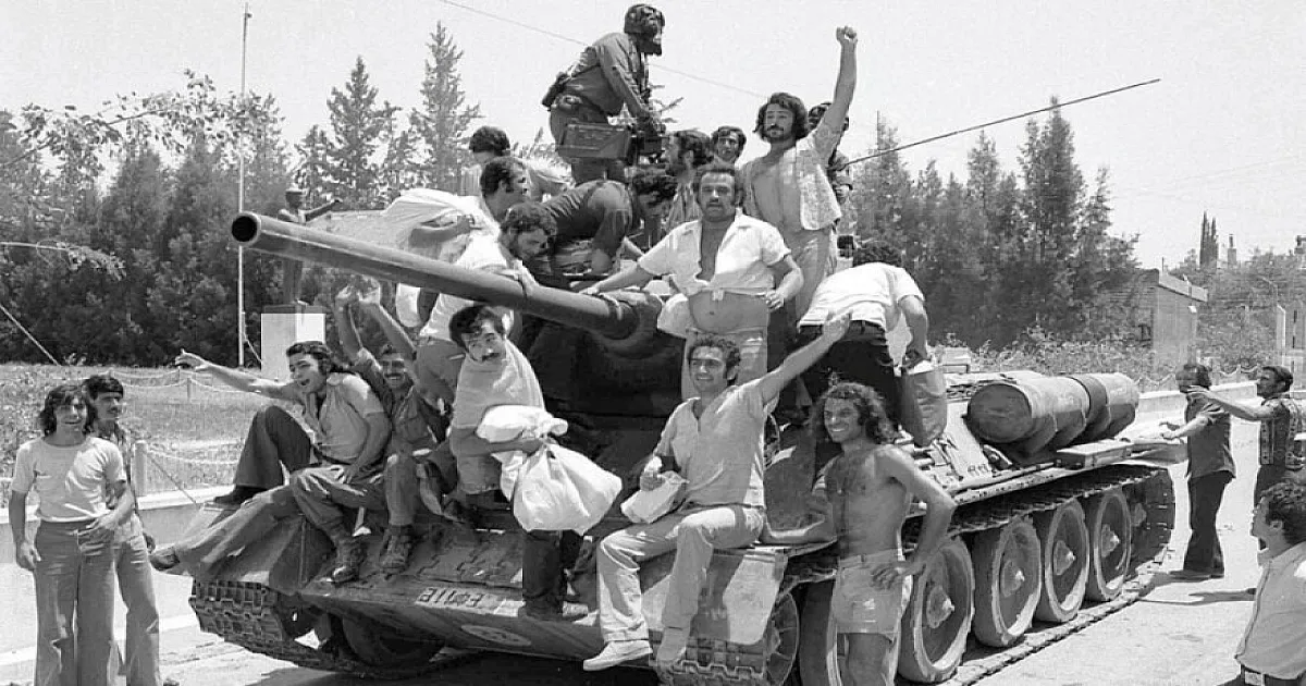 Tα φαιδρά του πραξικοπήματος και της εισβολής