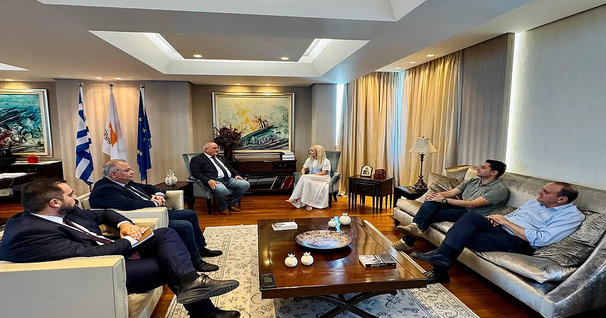 Συνάντηση Προέδρου ΔΗΣΥ με τον νέο Πρόεδρο ΕΔΕΚ