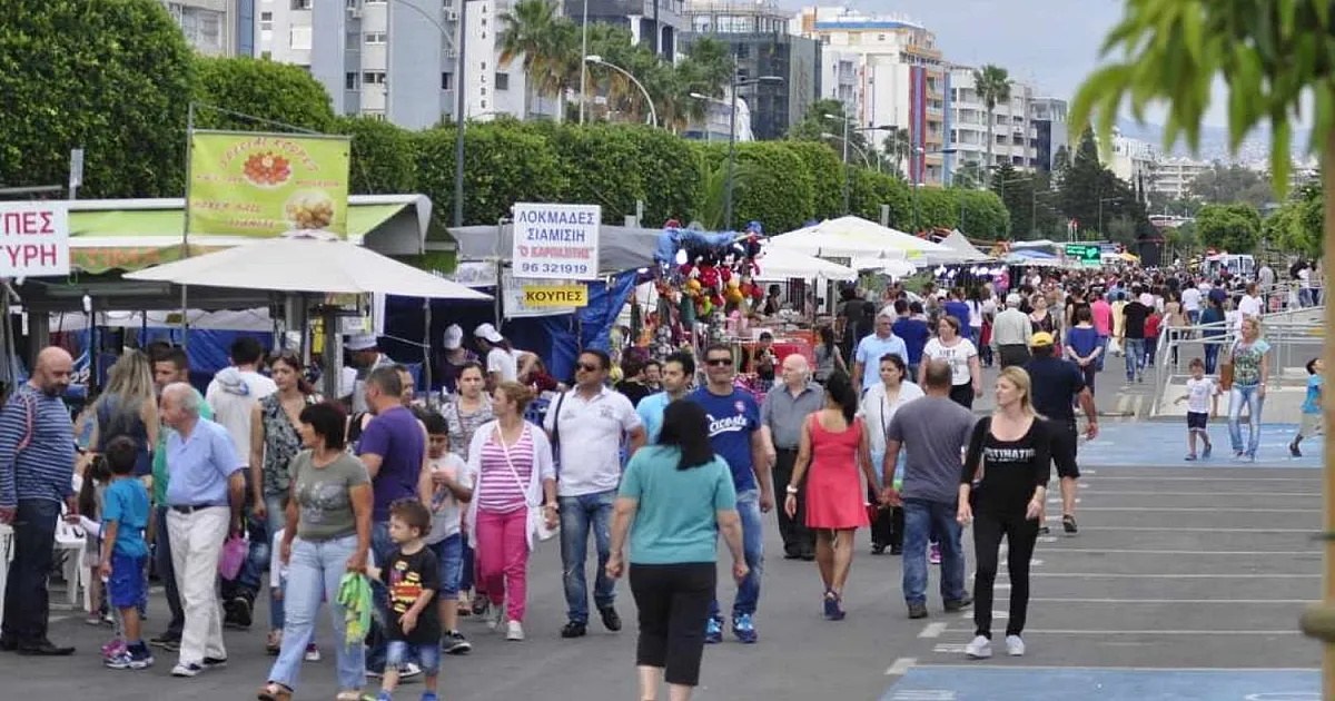 Λεμεσός: Με συναυλίες, παραστάσεις και θαλάσσια βόλτα με τον «πάμπορο ...