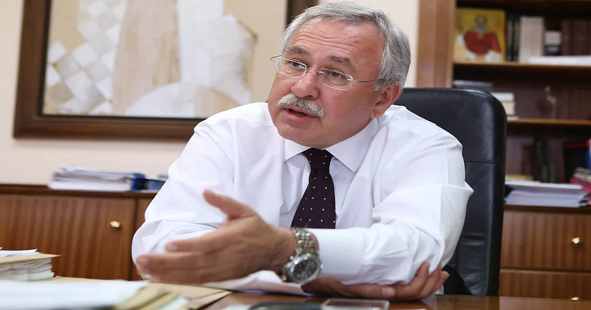 ΔΗΣΥ: Ο Οδυσσέας Μιχαηλίδης να απολογηθεί για τις αναφορές στον Σωκράτη ...