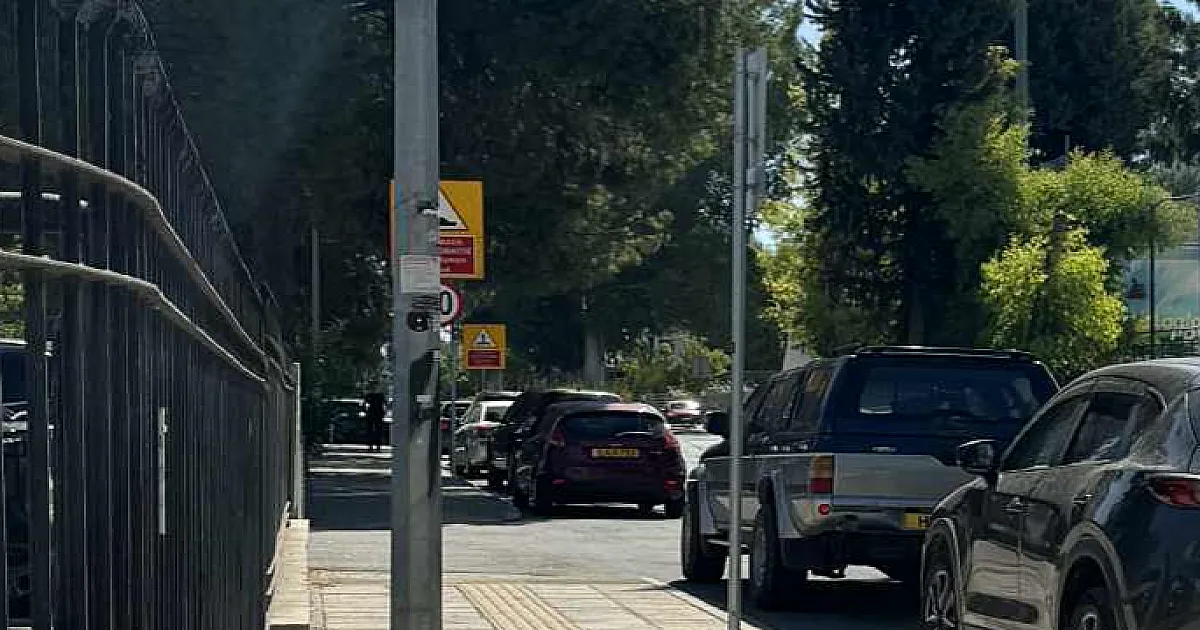 Χτύπησε το «κουδούνι» της παναπεργίας για ΑΤΑ, άδειασαν τα σχολεία ...