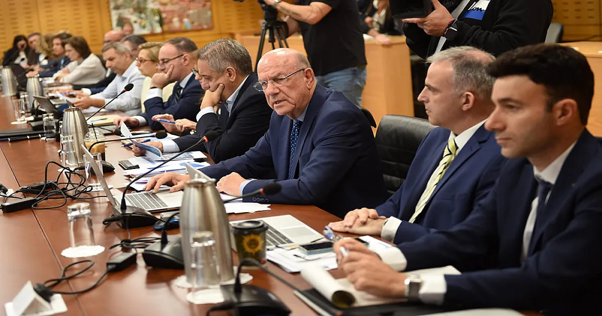 Έτοιμος να φύγει από κυβέρνηση o Κεραυνός - Η εικόνα διχασμού για GSI ...