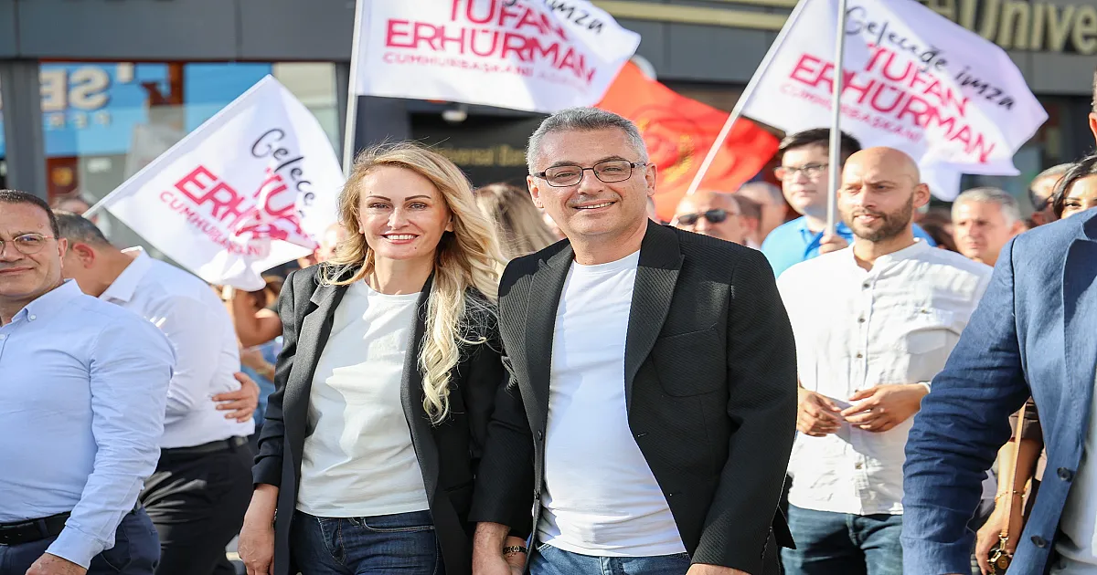 Ποιος είναι ο Τουφάν Ερχιουρμάν, ο νέος ηγέτης των Τουρκοκυπρίων