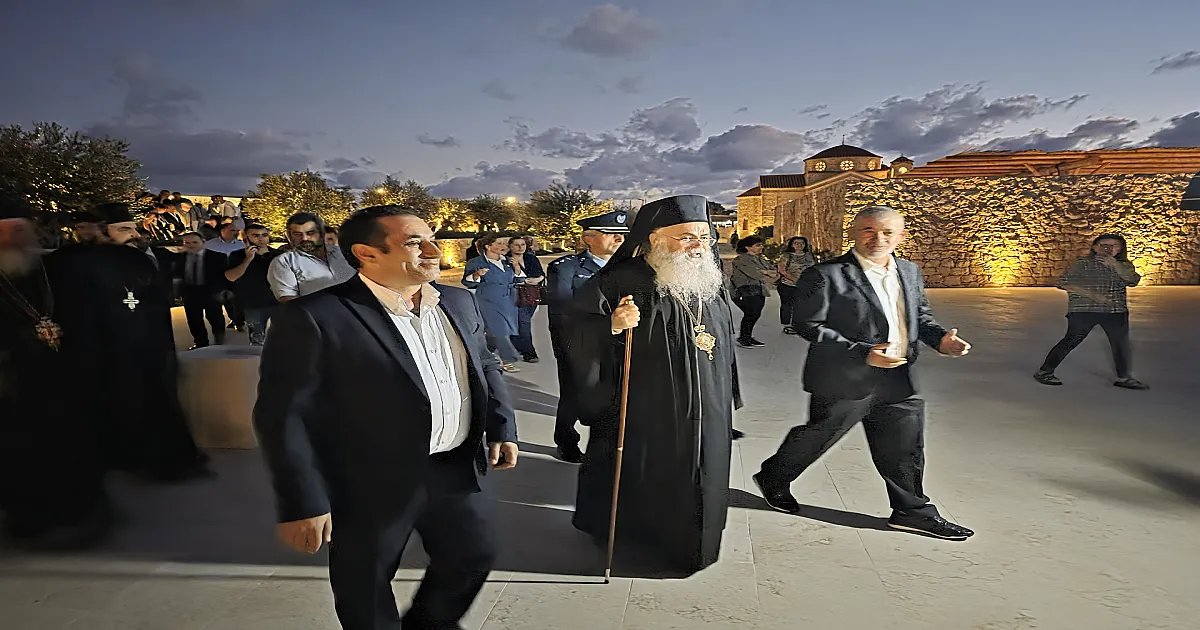 Εγκαινιάστηκε η ανακαινισμένη ιστορική πλατεία του Αγίου Γεωργίου Πέγειας