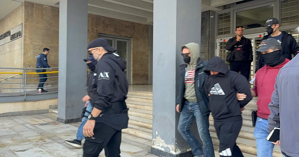Συναινούν να εκδοθούν στην Κύπρο οι δύο για τη δολοφονία του Δημοσθένους