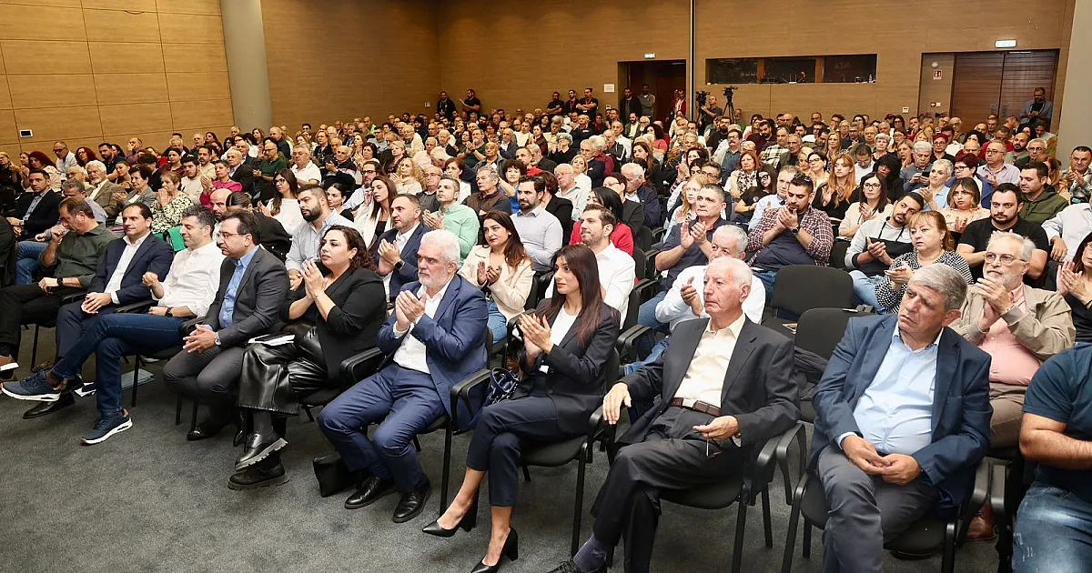 Ιδού οι 19 υποψήφιοι βουλευτές του ΑΚΕΛ στη Λευκωσία - Στο ψηφοδέλτιο ...