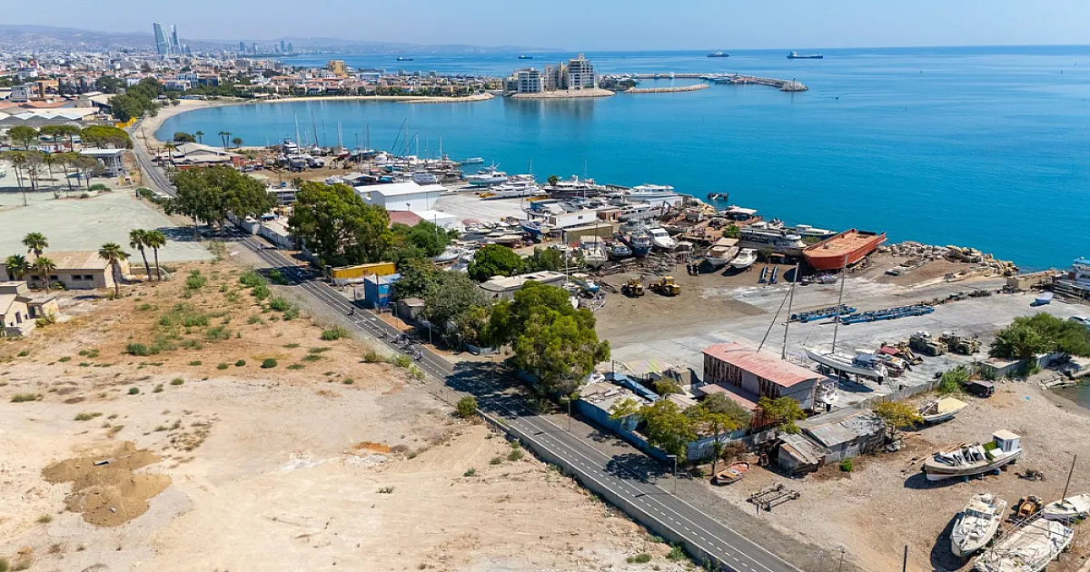 Κάνουν έξωση στους καραβομαραγκούς - Το Καρνάγιο της Λεμεσού ...