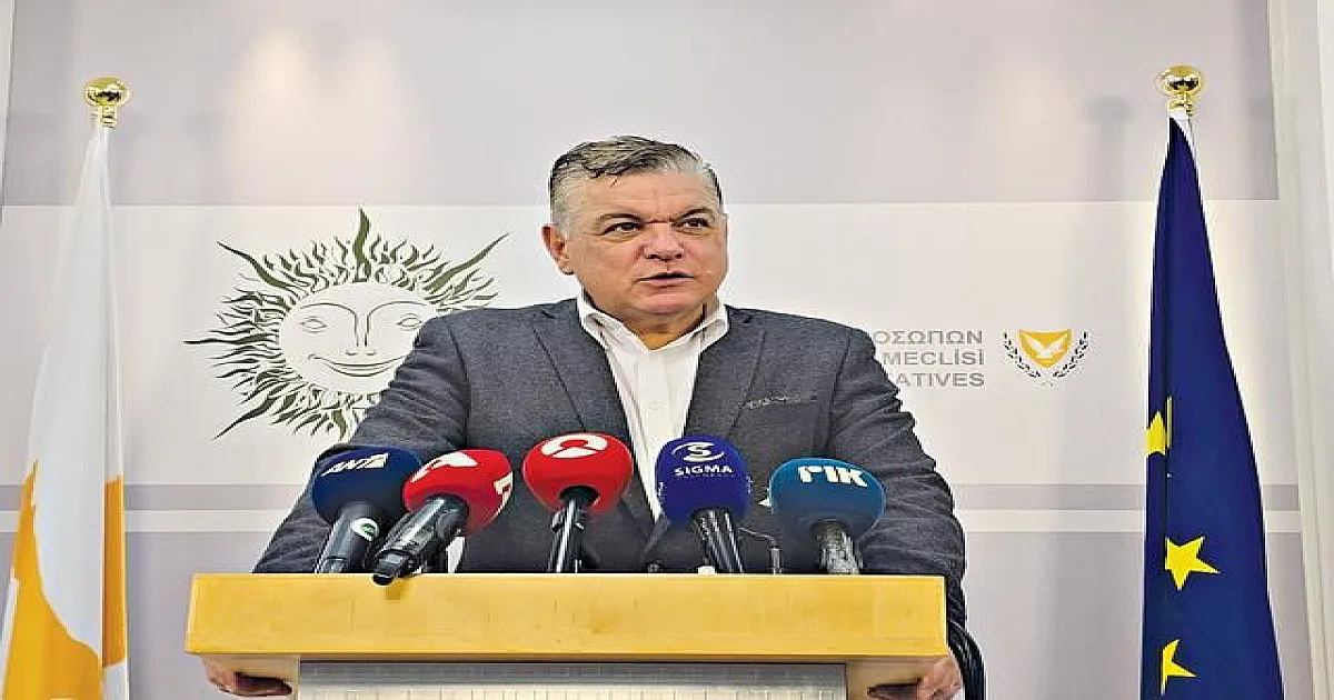 Για υποψήφιος βουλευτής δεν κάνει αλλά για βουλευτής κάνει ο Νίκος ...